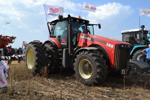 VERSATILE провел испытания трактора 340 R3 — Latifundist.com