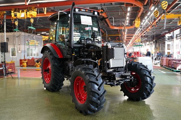 МТЗ запустил серийное производство тракторов BELARUS-1222.3 — Latifundist.com